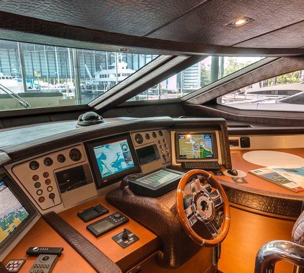 Yacht AZIMUT YCG 120', Azimut | CHARTERWORLD Luxury Superyacht Charters